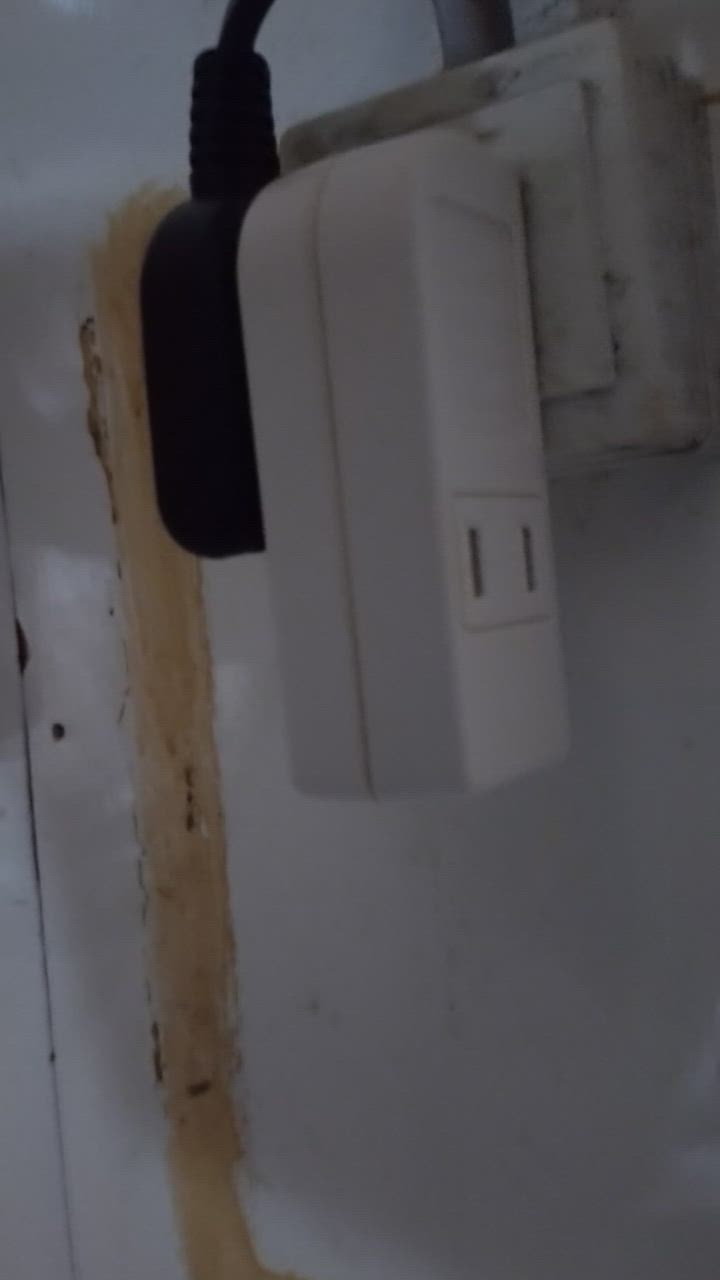 電源タップ コンセント 3個口 サイドタップ スイッチ トラッキング火災防止 ホコリ防止 15A 1500W 3口タイプ 増設 コンパクト /60N : i-shop7 - 通販 ...