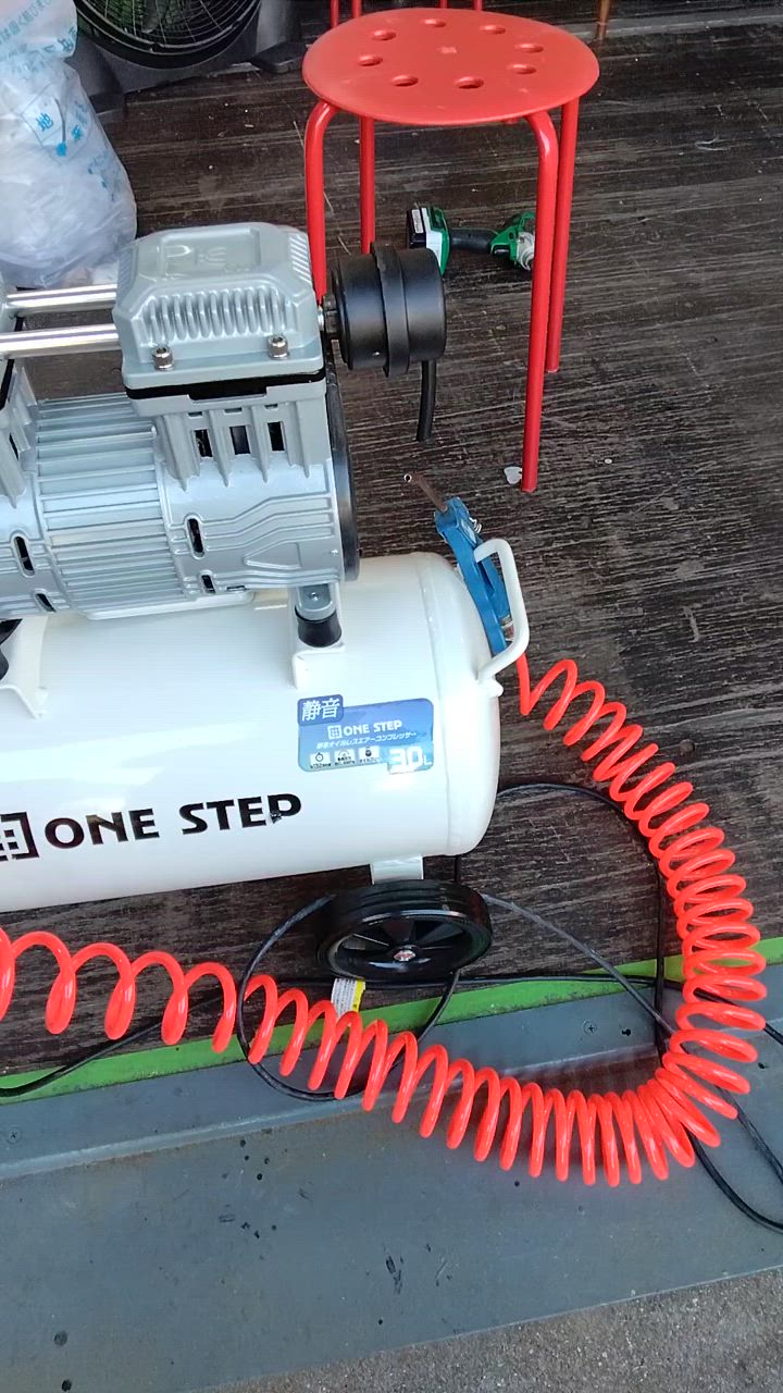 ONE STEP エアーコンプレッサー 100v オイルレス 静音 30l 小型 エアーコンプレッサー30l 軽量 圧力計 業務用 : H2brothers - 通販 - Yahoo!ショッピング