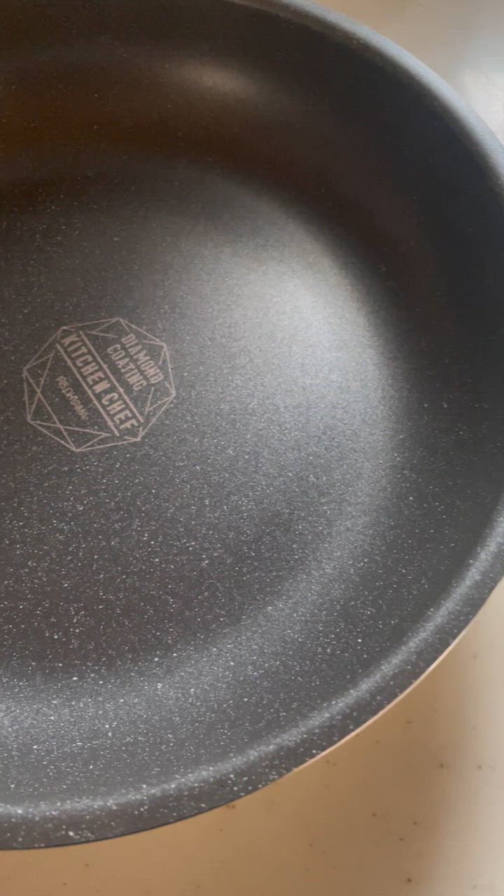 IRIS OHYAMA フライパン 白 ih ガス火対応 28cm 取っ手が取れる 新生活 単品 ダイヤモンドコートパン フライパン28cm アイボリー アイリスオーヤマ DCI-T28F ...