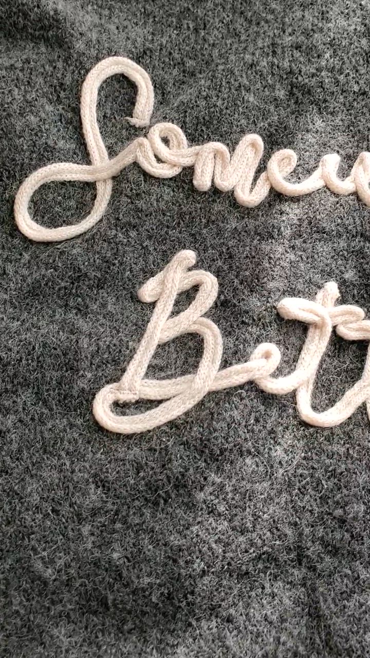moment+ ニット セーター 6Gコードロゴ刺繍ニットプルオーバー moment+ ニット セーター 6Gコードロゴ刺繍ニットプルオーバー