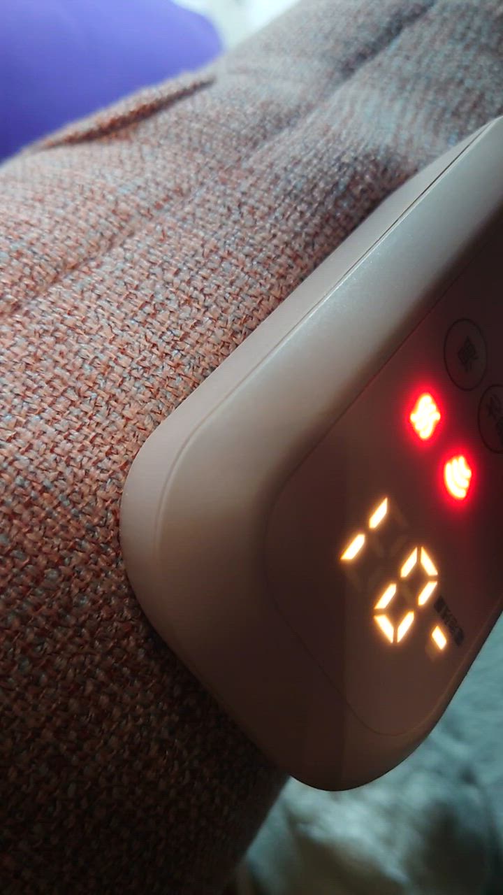 ルルド 【公式店P5倍】ルルド ふくらはぎゅ AX-HJ360 フットマッサージャー マッサージ器 コードレス コンパクト 温熱ヒーター 足裏 脚 : アテックスダイレクト - 通販 ...