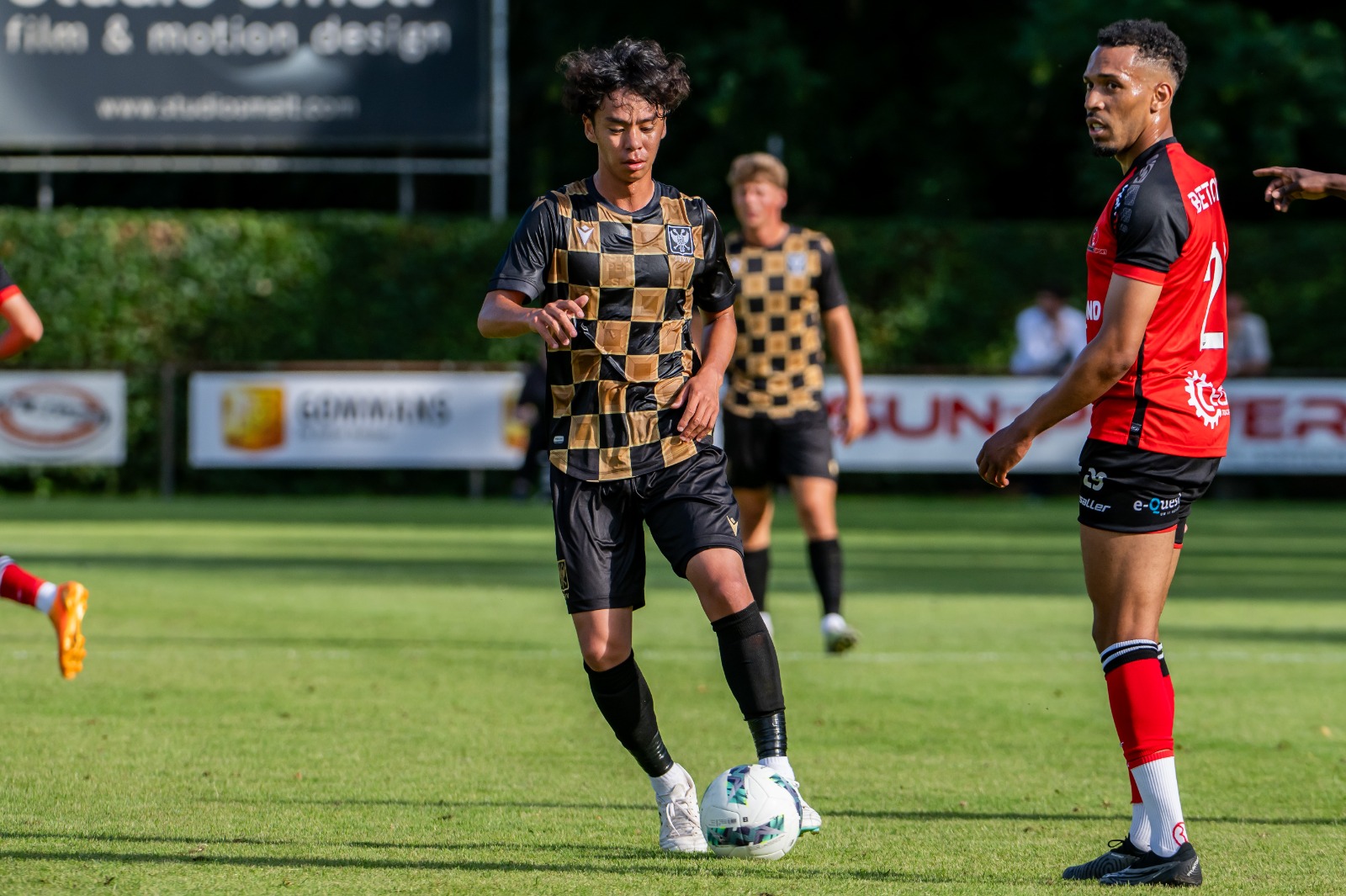 【動画】【シントトロイデン】Canary Cam｜Helmond Sport 2−0 STVV - スポーツナビ「シント＝トロイデン VV