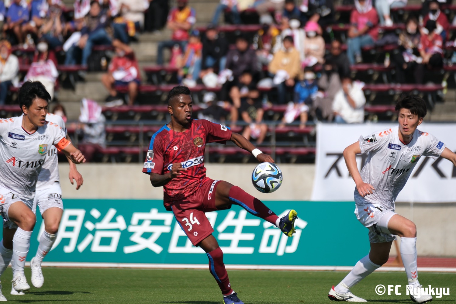 【動画】ケルヴィン巧みなボールコントロールから圧巻のスーパーゴール！ - スポーツナビ「FC琉球公式チャンネル / FC RYUKYU OFFICIAL」