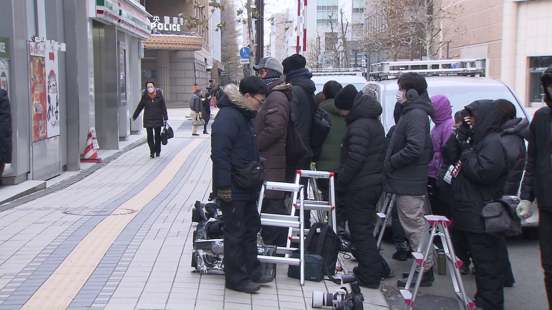 「今のままじゃ日本沈没」「正直に話して」自民党派閥パーティー券“裏金疑惑”に捜査のメス…説明しない議員に北海道民から不満の声 - 北海道ニュースUHB TimeLine | Yahoo! JAPAN